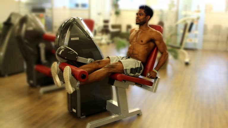 Ultimatives IRON KING Beinworkout - Iron King®